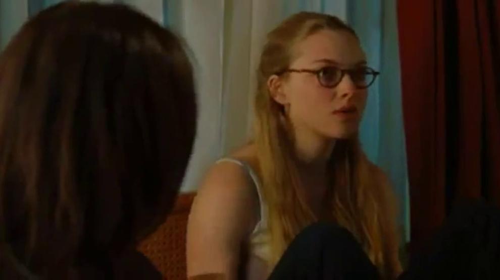 Megan Fox And Amanda Seyfried Full Lesbian Scene