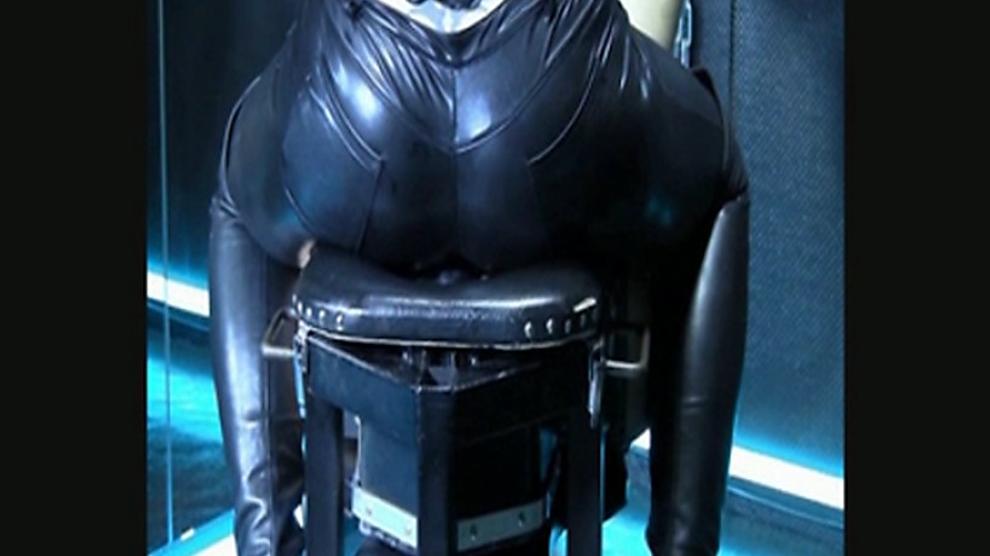 Facesitting In Leather Pants Porn Videos