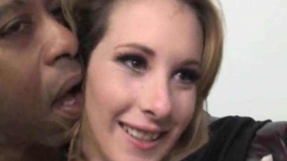 Black Bulls In Control Of White Couple Porn Videos