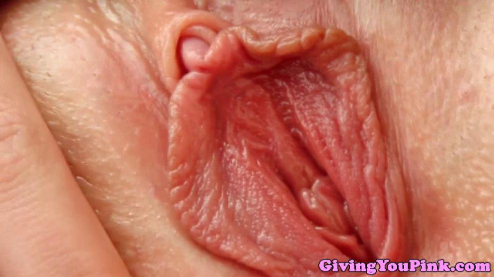 Masturbating Slut Toying Her Slit
