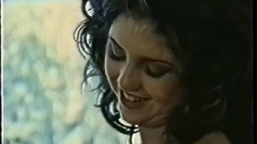 Julia Parton 01