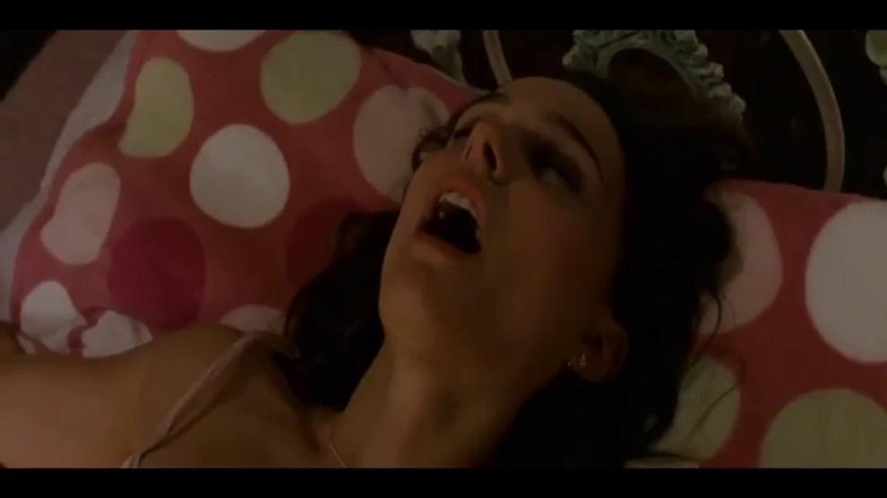 Black Swan Miliu Kunis Natalie Portman Lesbian Sex Scene 1929