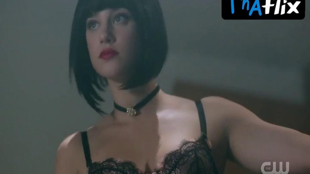 Lili Reinhart Underwear Scene In Riverdale Porn Videos