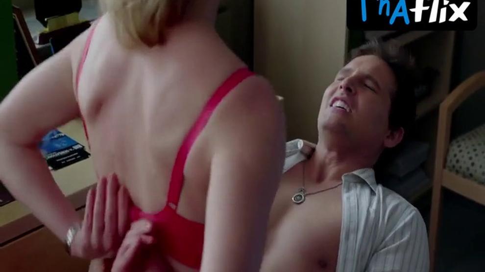 Betty Gilpin Breasts Scene In Nurse Jackie Porn Videos