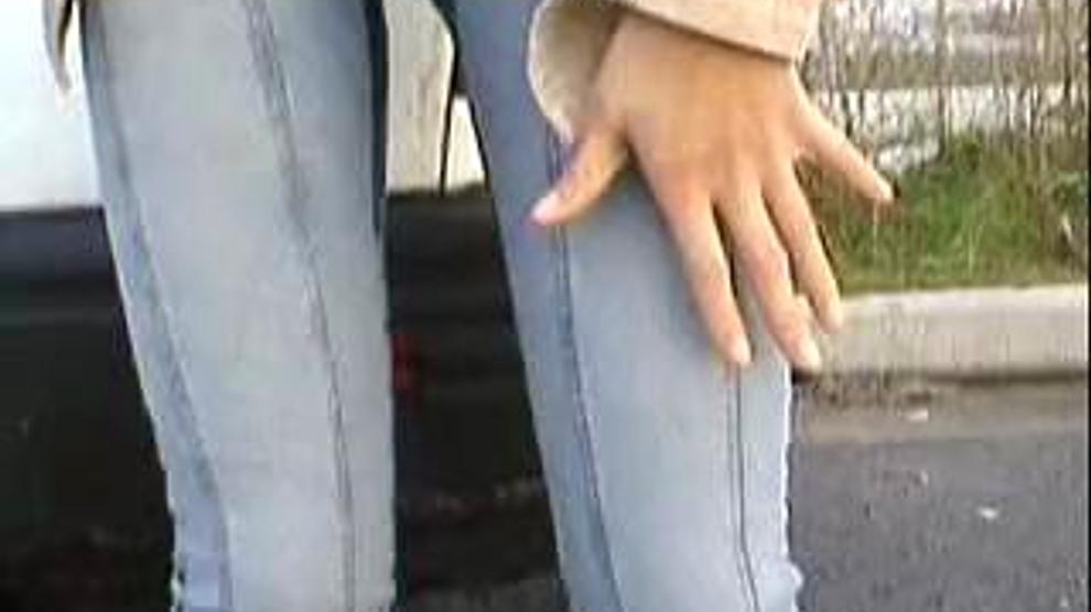 Pissing Alexa Pees Her Tight Jeans Outside Porn Videos