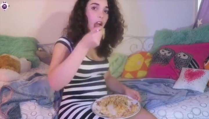 Same Size Vore Read Description Tnaflix Porn Videos