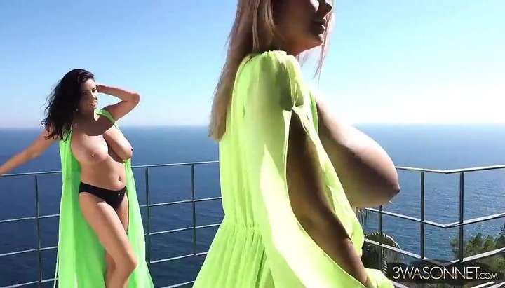 Vivian Blush And Ewa Sonnet Polish Busty Models Tnaflix Porn Videos