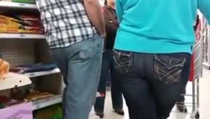 Candid Public Cart Leaner In Tight Jeans Tnaflix Porn Videos
