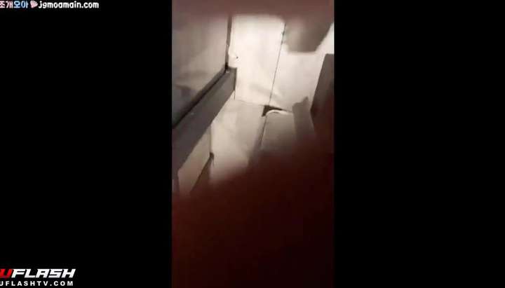 Korean Guy Jerking Off Behind His Coworker Tnaflix Porn Videos