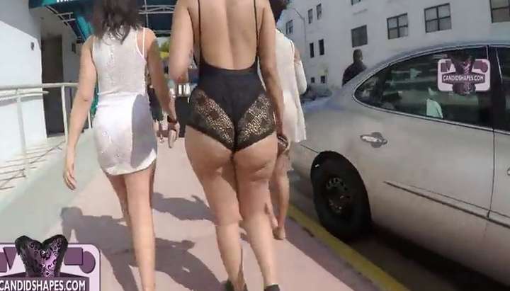 Candid Big Booty Latina Taking A Stroll Tnaflix Porn Videos